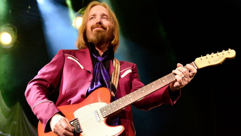 Martyn Atkins demandó por uso del material de archivo presuntamente ...