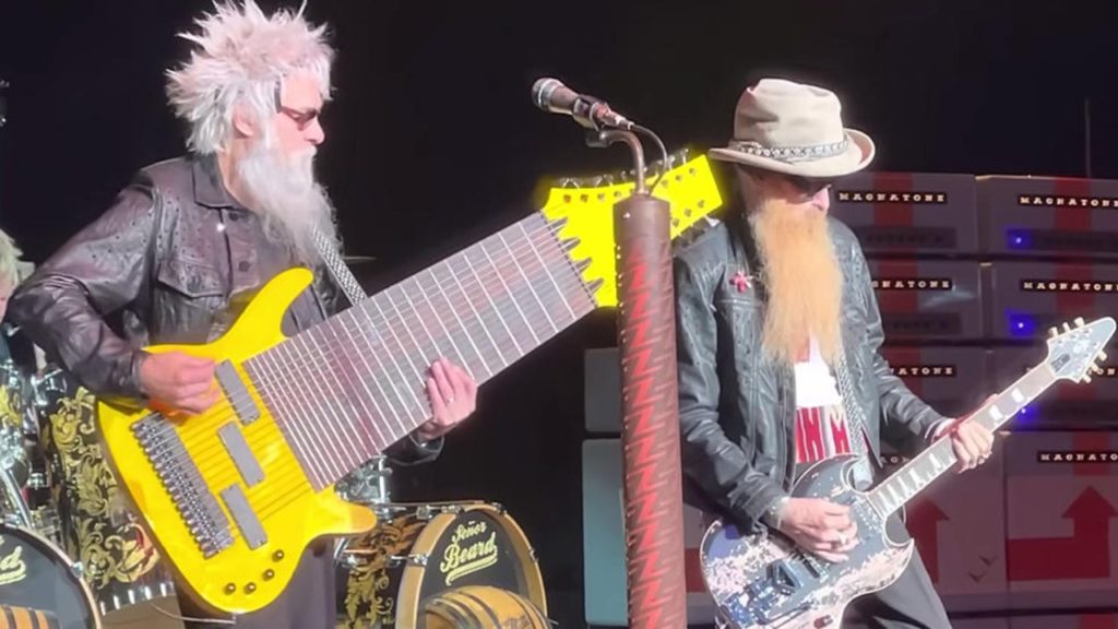 ¡El bajista de ZZ Top tocó con un bajo de 17 cuerdas! | Universal 88.1 FM