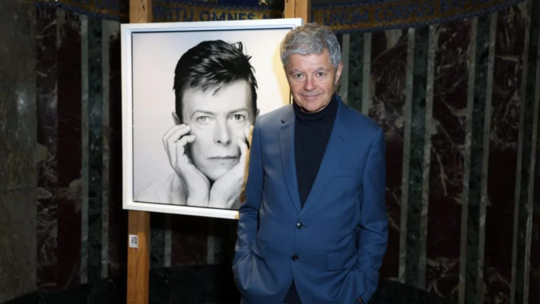 Revelan como salía David Bowie a la calle para no ser reconocido ...